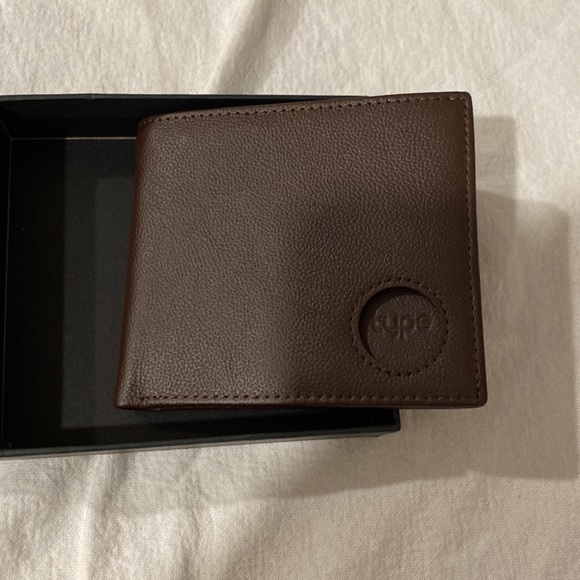 typecase | Accessories | Typecast Rfid Leather Bifold Wallet New | Poshmark